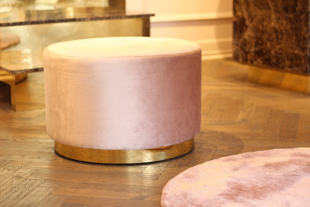 April First Velvet Poef Collection – Inattendu